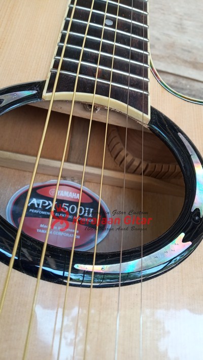 Gitar Akustik Elektrik Murah - Gitar Akustik Elektrik Custom Murah ...